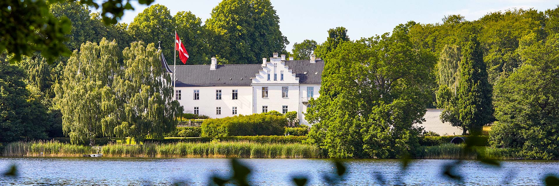 Slotsophold på Fyn | Weekendophold på Dallund Slot inkl. middage